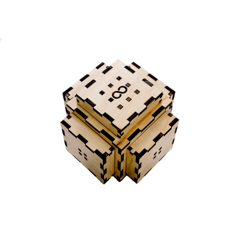 Infinite Loop Games Nova - Magische Geschenkbox - kubekings.de